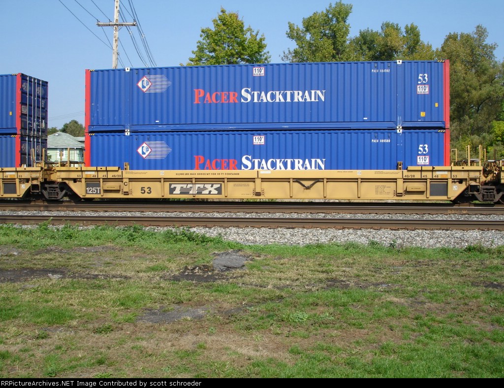 DTTX Double Stackcar 729268C w/PACU Container's 8895 9 & 884592 EB